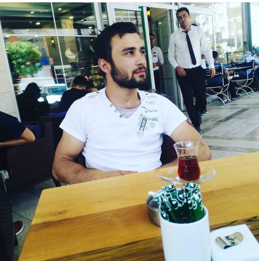 Cengiz Çaça - Ruhuna El Fatiha